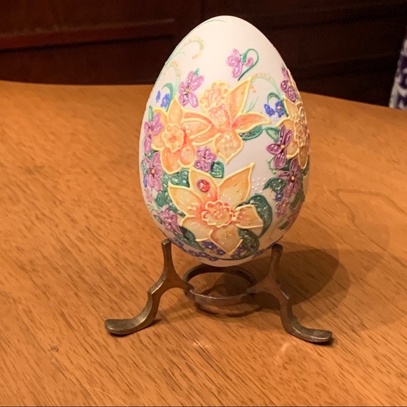 Rhyn-Rivet | Holiday | Rhynrivet Hand Painted Easter Egg With Stand ...